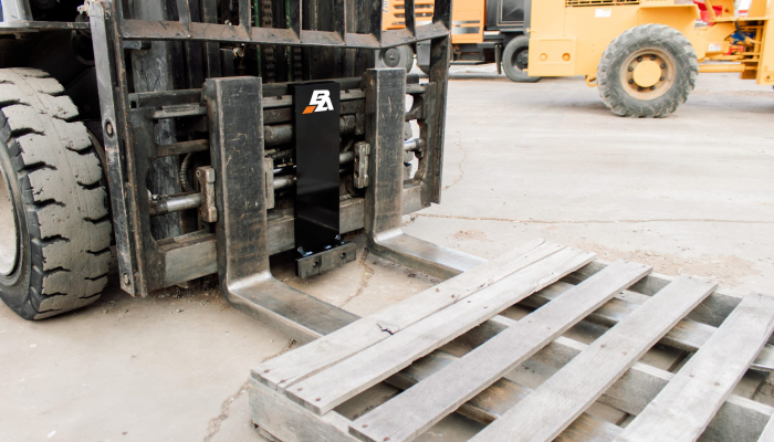 Pallet Saver - Broce Broom